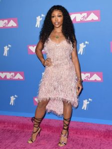 SZA's 30 Unforgettable Outfits Reflect Her Diverse and Impressive Style ...